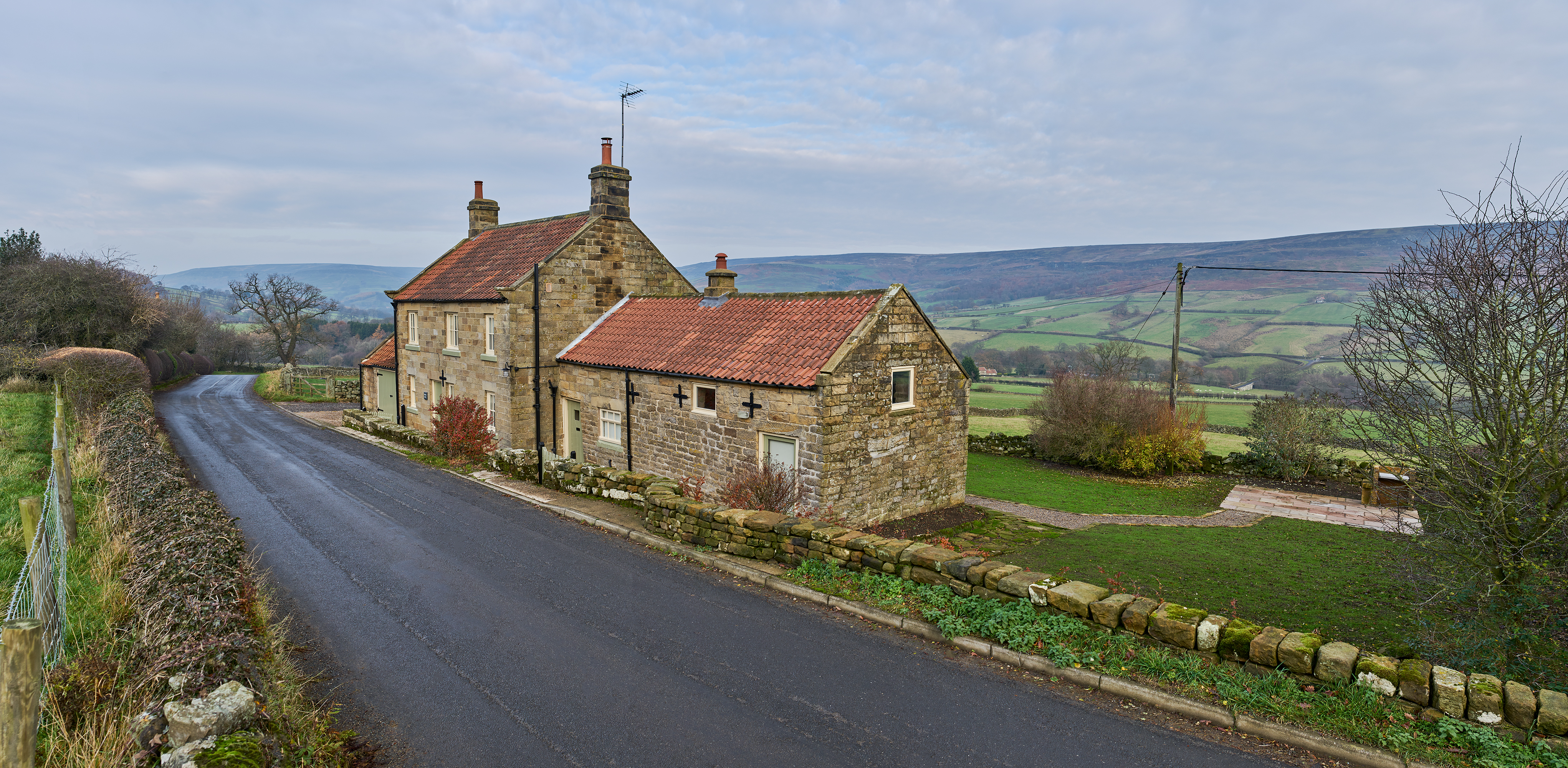 Hollins Garth Exterior - Farndale